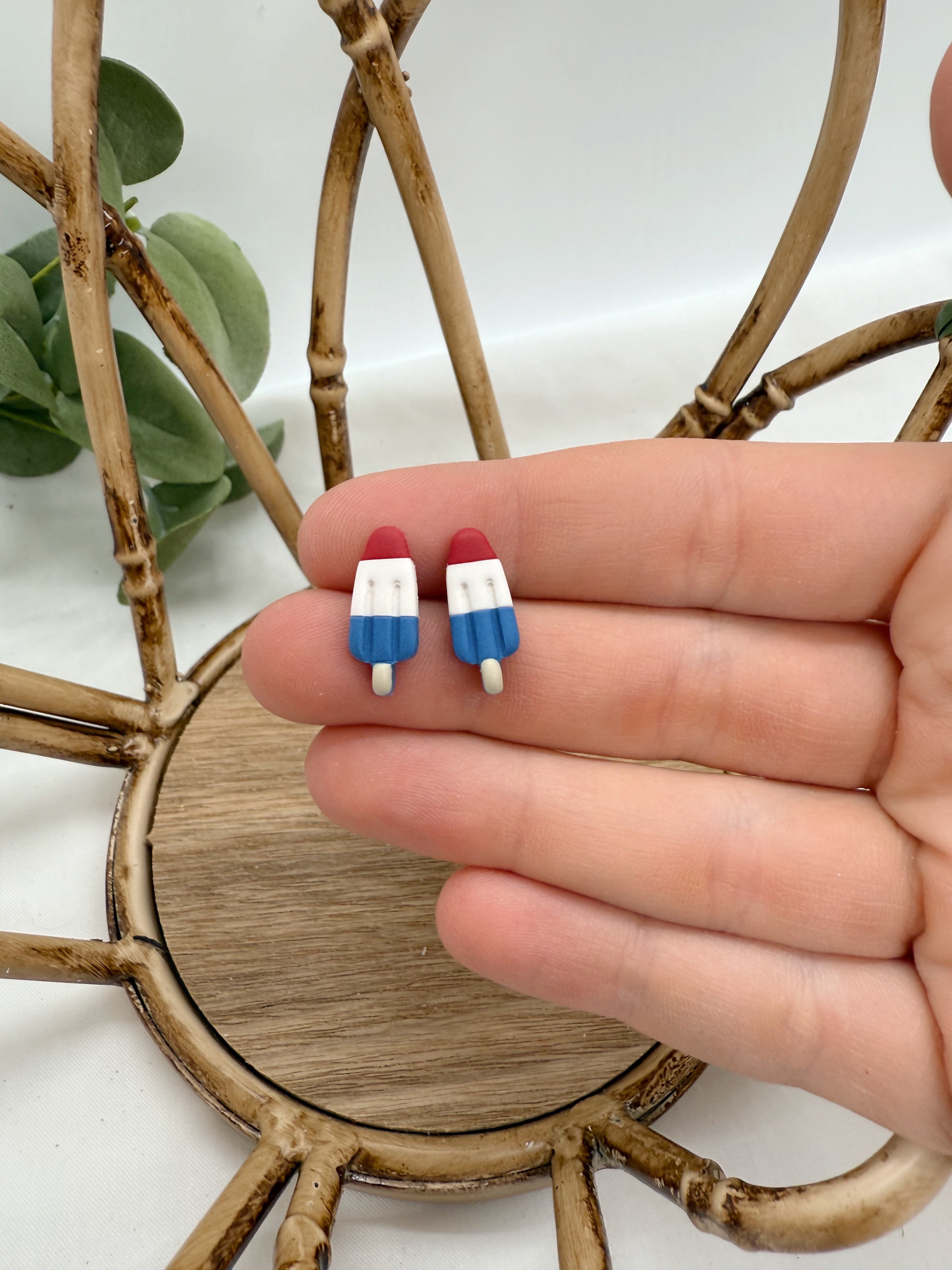 Bomb Pop Stud – Made With Love, Lauren