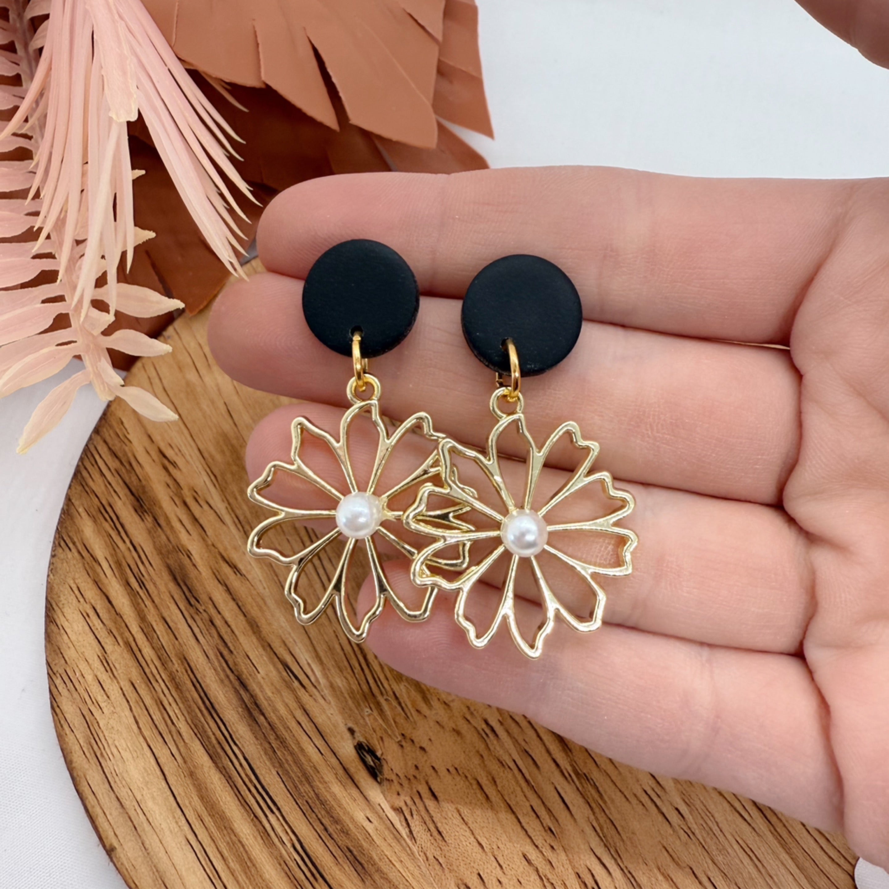 Golden Pearly Floral – Made With Love, Lauren